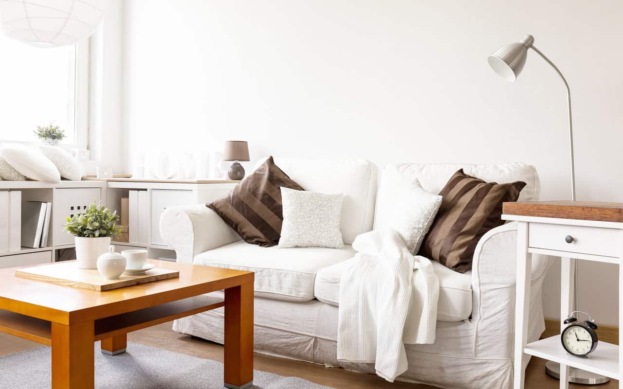 First Apartment Checklist: Things You *Really* Need For An Apartment ...