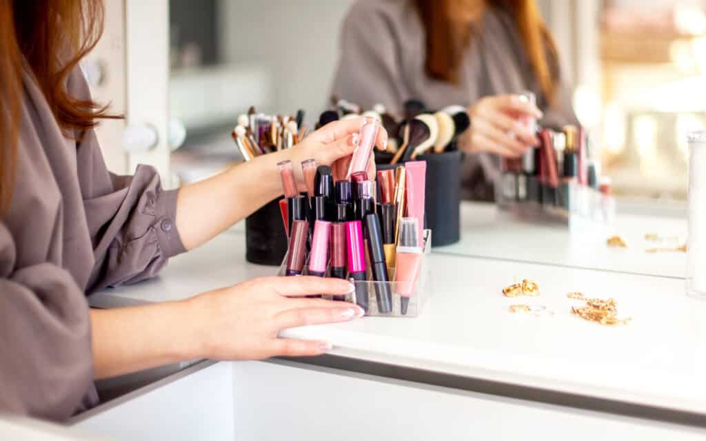 The Makeup Storage Solution That Finally Made My Small Bathroom Feel ...