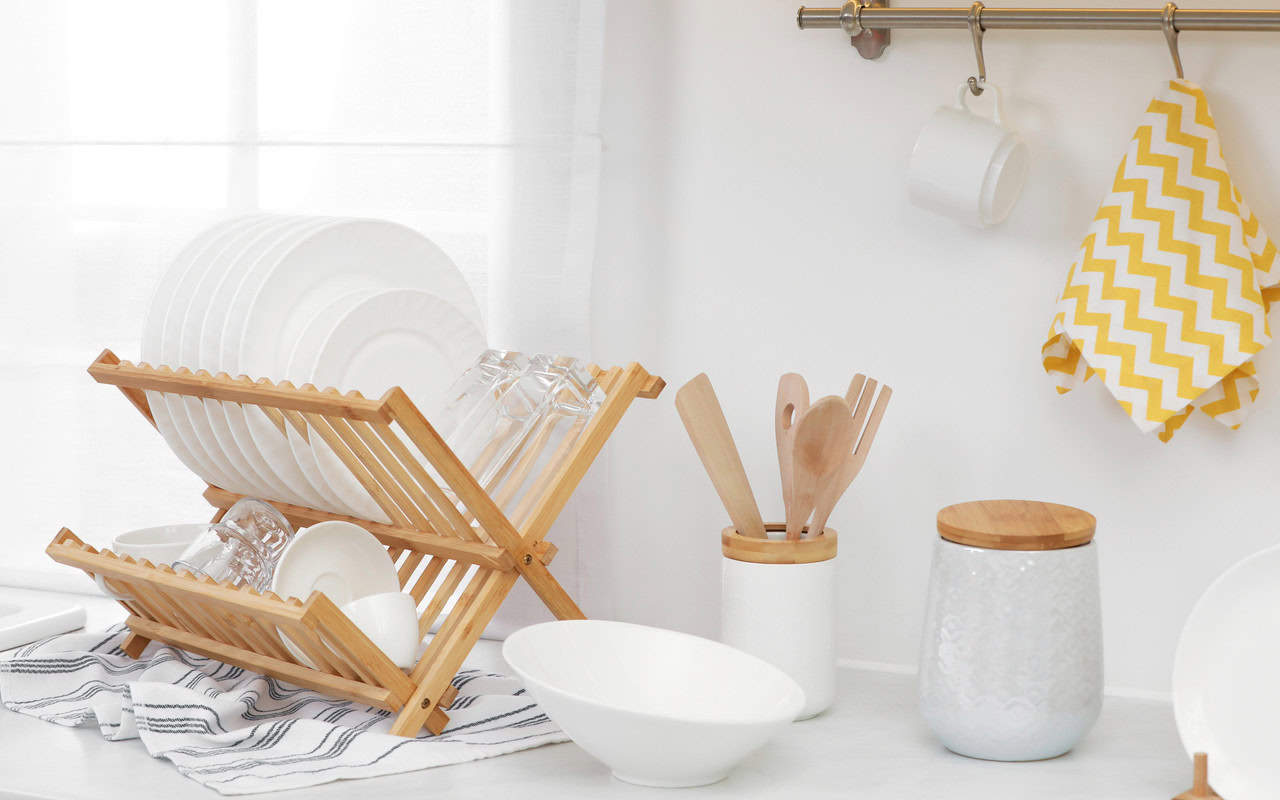 10 Stylish Wooden Dish Drying Rack for the Kitchen