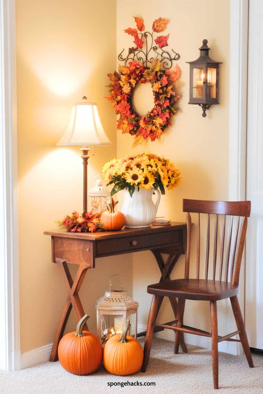 24 Easy Fall Dining Room Table Decor You Can Do in a Pinch