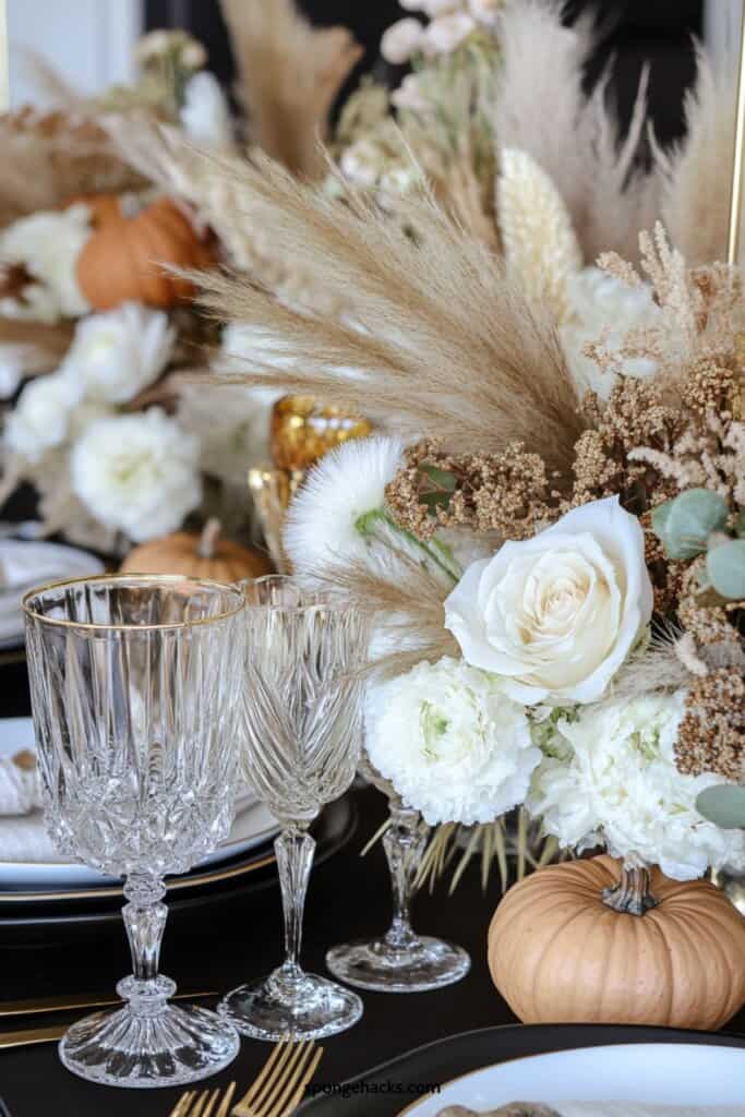 24 Easy Fall Dining Room Table Decor You Can Do in a Pinch