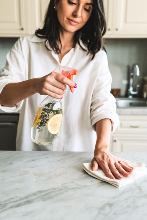 The Homemade Cleaning Solution That Leaves Your Home Smelling Like a ...